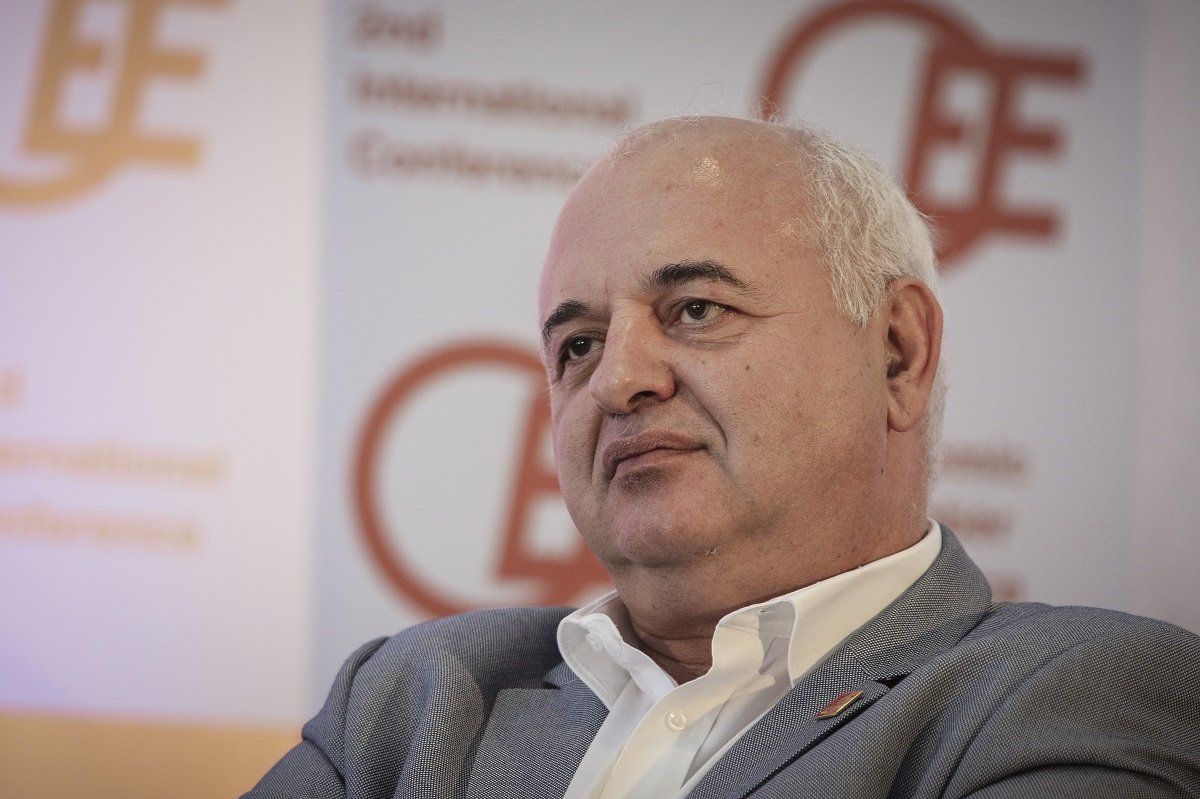Αναμένεται δύσκολος χειμώνας - Ο λαός πρέπει να οργανώσει την πάλη του ...